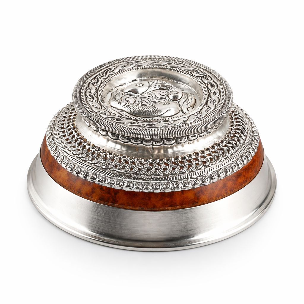 Nomad Silver Bowl with Dual Fish Pattern | Mongulai