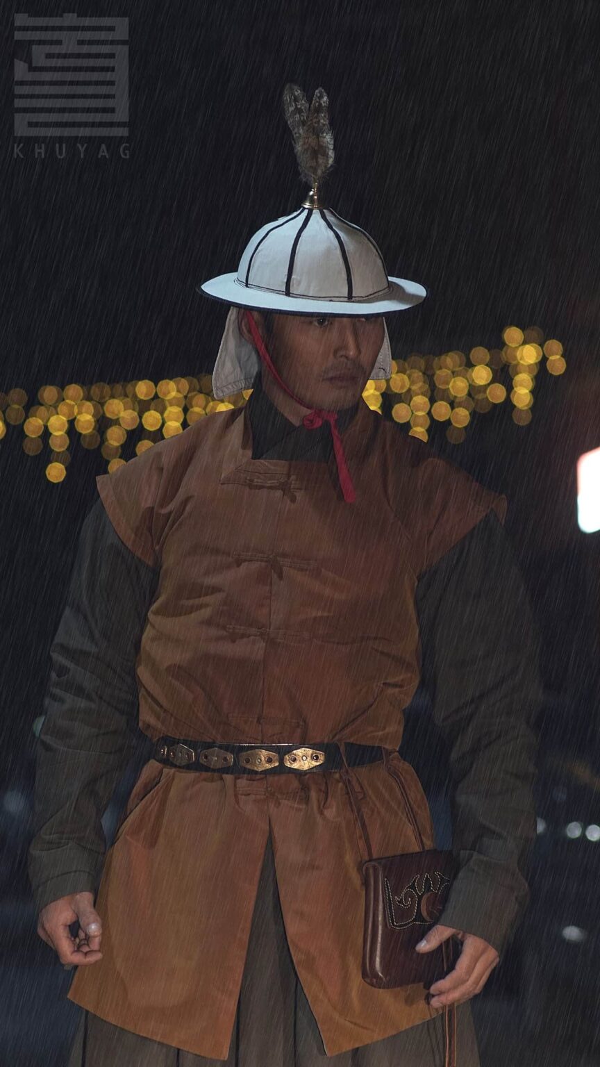 Men Hunnu Deel Shirt - Mongulai