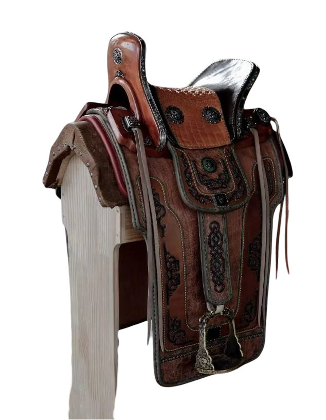 Cowhide Saddle | Mongulai